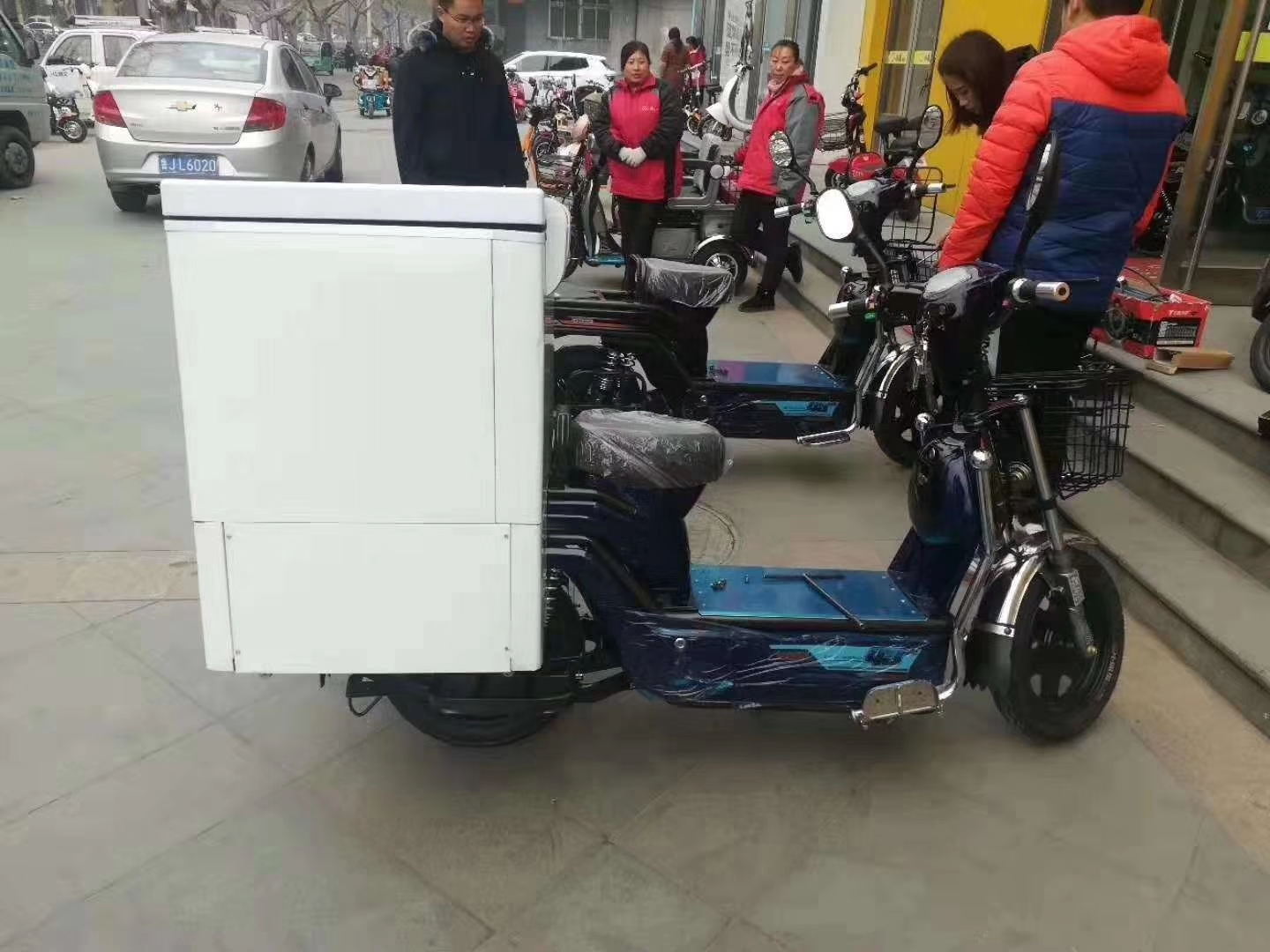 Motorcycle ice chest best price for sale | The best of the milk ...